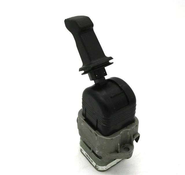 MERCEDES-BENZ ACTROS ATEGO Knorr brake valve parking brake A0044304181 ...