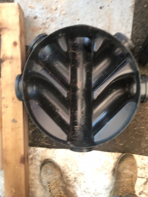 UNDERGROUND DRAINAGE MANHOLE Inspection Chamber Base 450 mm EUR 31,79 ...