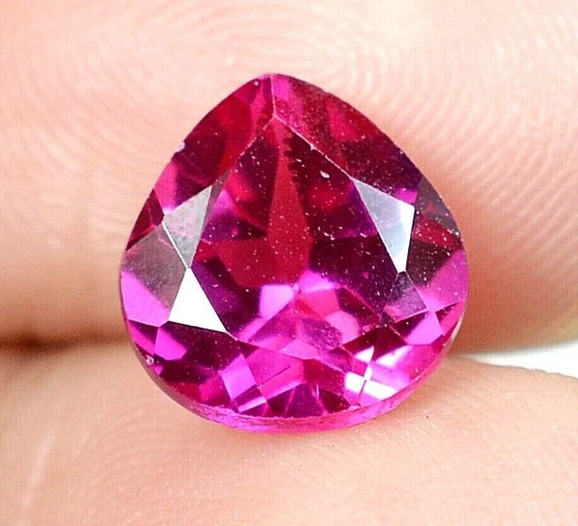 PIETRA PREZIOSA SFUSA certificata GGIE a forma di pera da 3,05 ct di ...