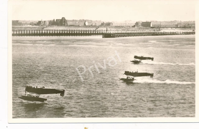 FOTO LUFTWAFFE AUFLIEGERSTAFFEL Flugzeuge Wasserlandung Borkum M1.74 ...