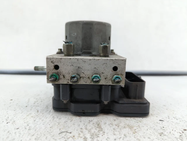 2015-2016 NISSAN ROGUE Abs module de commande de pompe V8R3M EUR 38,80 ...