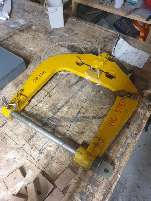 AVIATION AIRCRAFT LYNX Helicopter large sling hoisting unit yellow lift ...