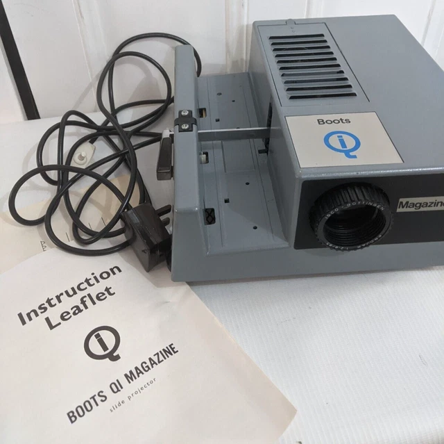 VINTAGE BOOTS QI Magazine Slide Projector With Instructions and ...