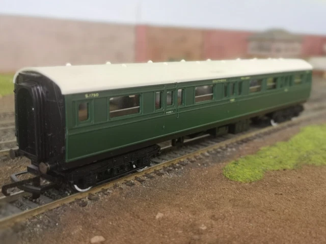 TRIANG HORNBY R750 Southern Sr Composite Brake Coach 1774 Boxed £11.00 ...