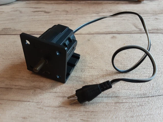 MECCANO EM02 ELECTRIC Motor 3V Twin Pin Plug black TESTED Action ...