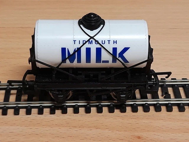 HORNBY THOMAS THE Tank Engine Train Wagon Sodor Scrap Co. 00 Gauge ...