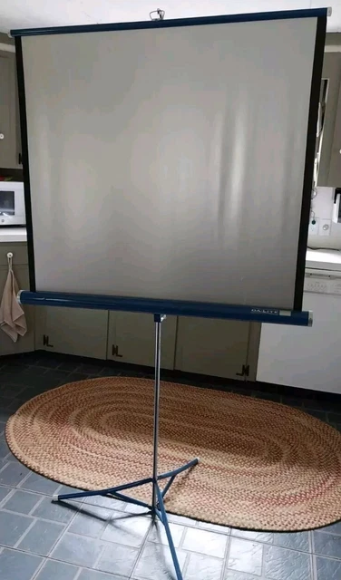 VINTAGE DA-LITE SILVER Flyer MOVIE SLIDE Projection Portable SCREEN ...