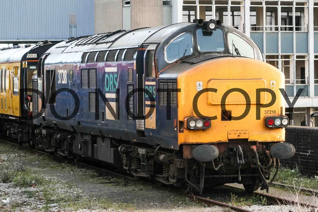 UK DIESEL TRAIN Railway Photograph Of Class 37 Loco 37218. Rm37-748 £1. ...