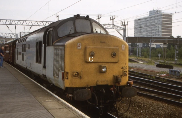 35MM SLIDE BRITISH Railway Br Diesel Class 37 - 37402 At Crewe 17/06 ...