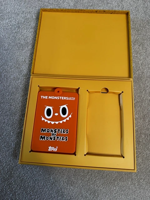 TOPPS CHROME 2025 Labubu The Monsters Card Carry Case Key Chain ORANGE ...