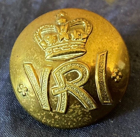 RP3601 VTG WW2 Canadian Military VRI J.R. Gaunt & Son London Brass ...