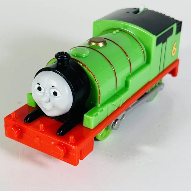 THOMAS THE TRAIN Percy Trackmaster Motorized Tank Engine 2013 Tested £ ...