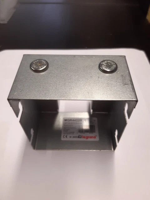 LEGRAND GALVANISED TRUNKING 100x100 - 50x50 Reducer - MGR4422R EUR 19 ...