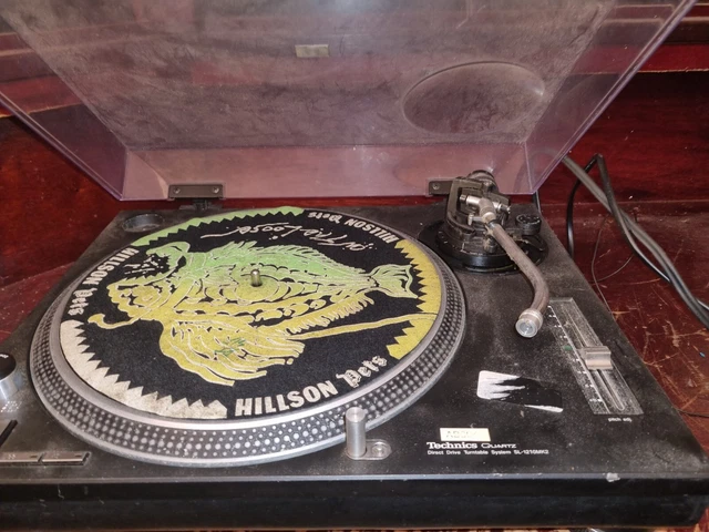 TECHNICS SL-1210 MK2 Turntable With Bespoke Lid, Slipmat £500.00 ...