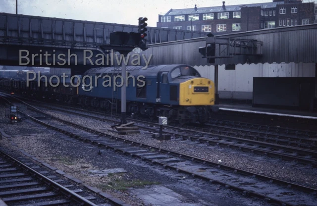35MM SLIDE BR British Railways Diesel Loco 40166 Class 40 Manchester ...