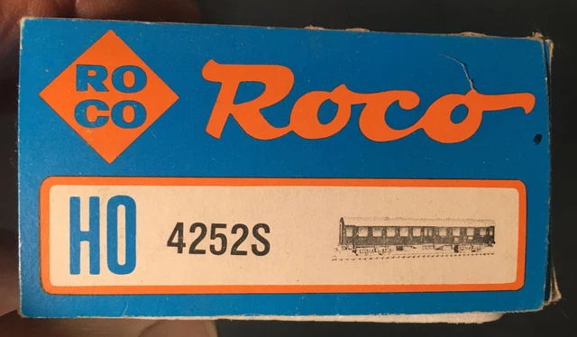 ROCO 4252S. 1ST & 2nd 'Composite' car. Centre doors. DB HO SCALE 'NEW ...