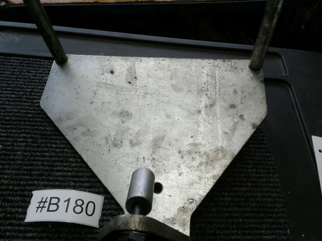 #B180 VW AUDI Seat Skoda Spezialwerkzeug T10359 Motorhalter T10359 A ...