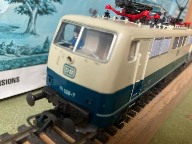 ROCO 4133 HO Gauge German Railways Electric Locomotive BR111 EUR 117,59 ...