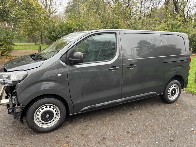 SALVAGE DAMAGE 2025 (75) Vauxhall Vivaro 1.5 £13,000.00 - PicClick UK