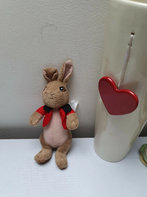 VINTAGE MONDELEZ PETER Rabbit Bunny Rabbit Soft Plush Toy Cuddling ...