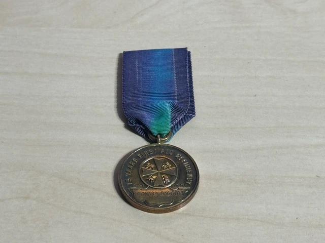 LONDON NORTH EASTERN Railway LNER 15 Years First Aid Efficiency Silver ...
