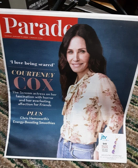 PARADE MAGAZINE JANUARY 9 2022 Courtney Cox £3.14 - PicClick UK