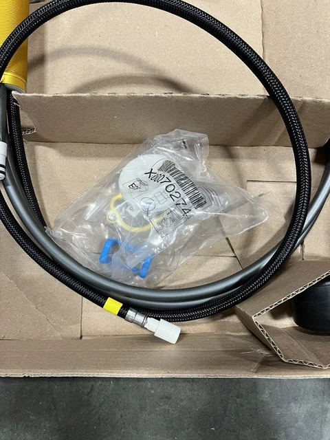 DELTA 4159-AR-DST TRINSIC 1-Handle Pull-Out Sprayer Kitchen Faucet ...