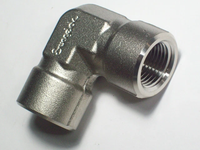 1 - SWAGELOK Stainless Steel Pipe Elbow Fitting, 1/2 in. Female NPT, SS-8-E £27.47 - PicClick UK