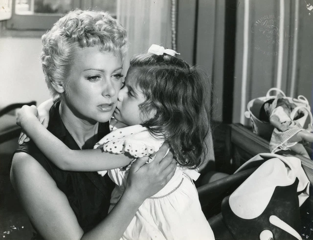 MARTINE CAROL LA Spiaggia 1953 Vintage Photo #1 EUR 14,99 - PicClick FR