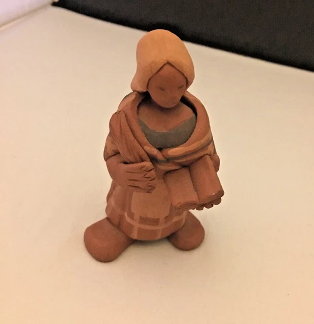 VINTAGE ROBIN COUTTS men of Glaur red clay Scotswoman Holding a Book 4 ...