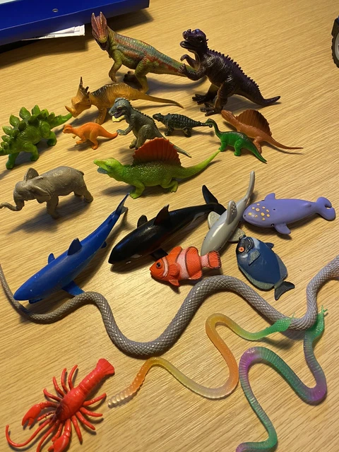 BUNDLE OF ANIMALS And Dinosaurs Various Species And Heights Job Lot £5. ...