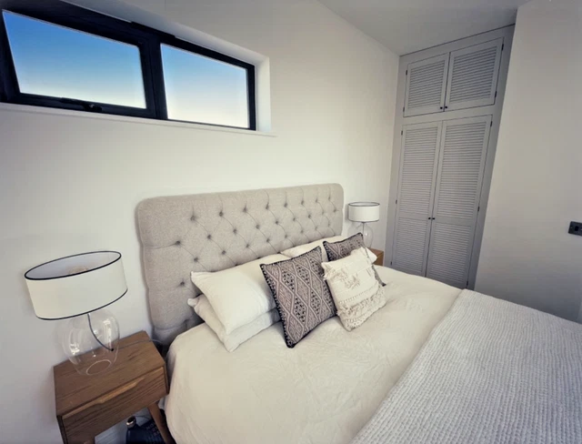 STUNNING LOAF SUPERKING Ottoman Storage Bed And Snoozemuffin Headboard ...