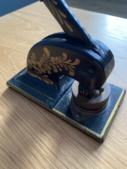 ANTIQUE CAST IRON Paper Embossing Stamp (Veterinary) £9.95 - PicClick UK