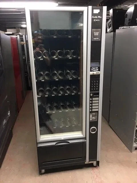 NECTA SNAKKY MAX Combination VENDING MACHINE (Crisps,Chocolate & Cans ...