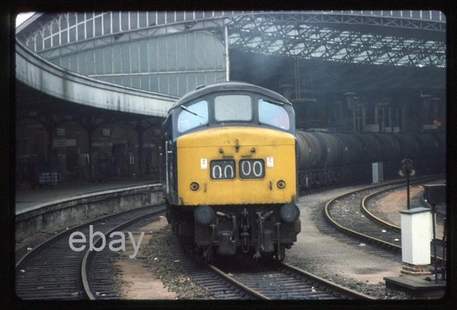 ORIGINAL 35MM SLIDE - Class 45 - 45032 at Bristol w/ tanks - 7.76. £3. ...