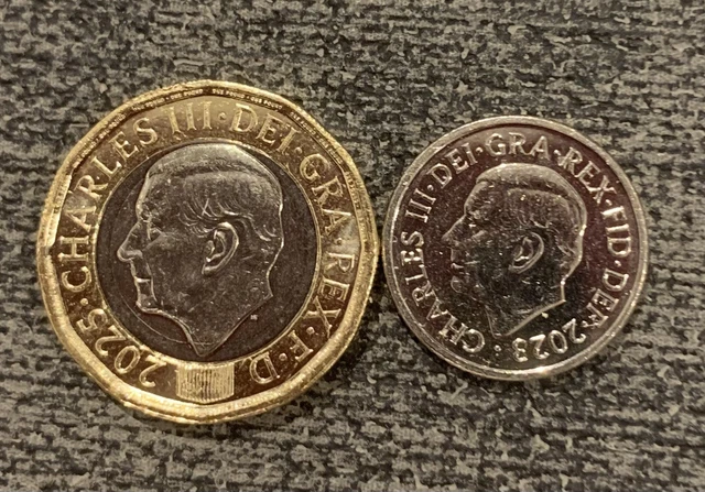 KING CHARLES III 2025 BEES £1 ONE POUND coin & 2023 5p. £10.80 ...