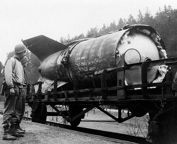 1940S GERMAN V2 Rocket 40 Old Military Photo $9.00 - PicClick AU