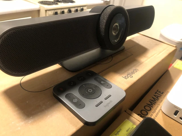 LOGITECH RALLY BAR Huddle + TAP IP Video Conference Equipment, For ...