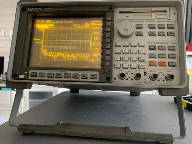 HP/AGILENT 35670A FFT dynamischer Signalanalysator 4-Kanal AY6 geladen ...