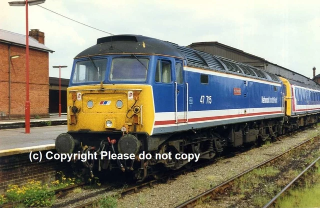 BRITISH RAILWAY DIESEL LOCOMOTIVE PHOTO NSE CLASS 47 No 47715 AT ...
