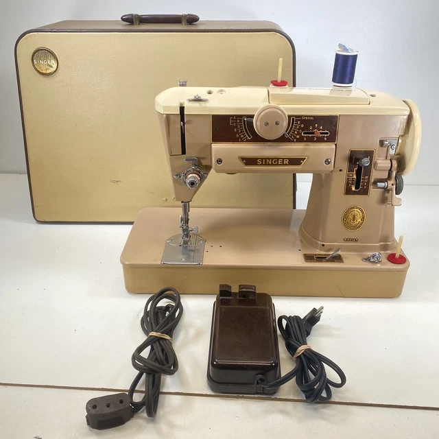 VINTAGE SINGER 401A Slant-O-Matic Sewing Machine with Case & Pedal ...