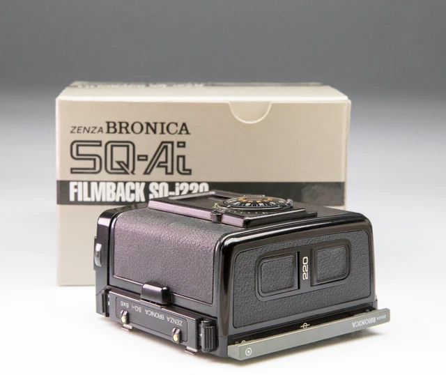 ZENZA BRONICA FILMBACK Magazine 220 EUR 201,39 - PicClick FR