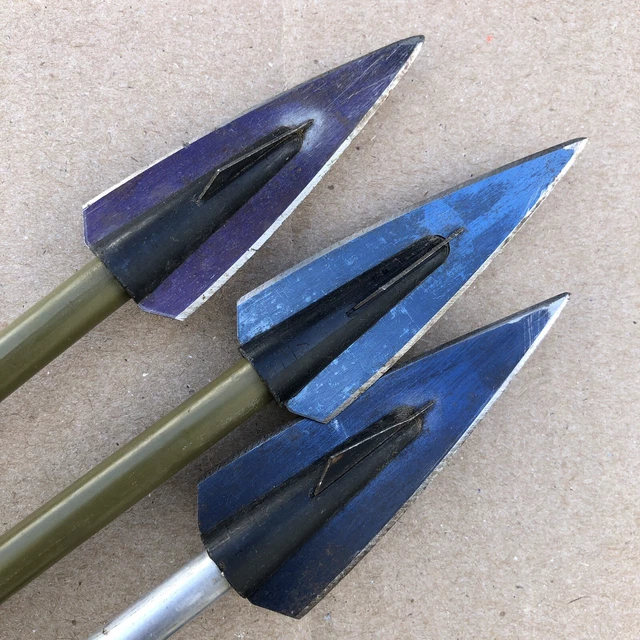 VINTAGE ARCHERY RAZORHEAD Collectible Broadheads With Arrows Cabin ...