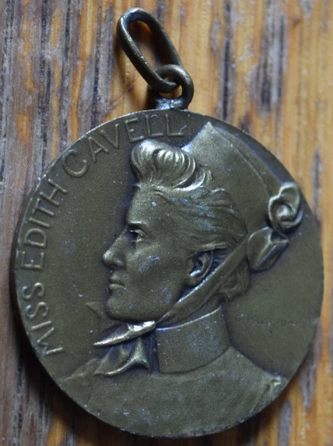 WW1 FRENCH COMMEMORATIVE brass medal Nurse Edith Cavell G PRODHOMME ...