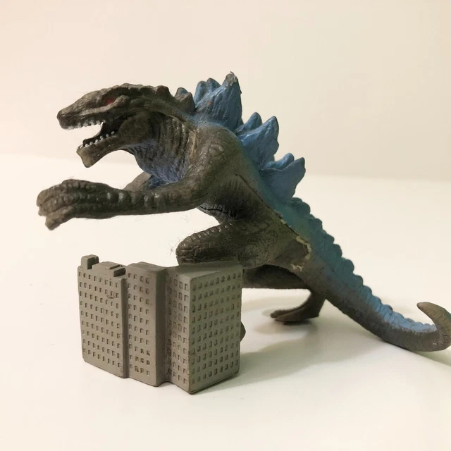 VTG 1998 TOHO Bakery Crafts Godzilla Cake Topper 3 Inch Tall $20.14 ...