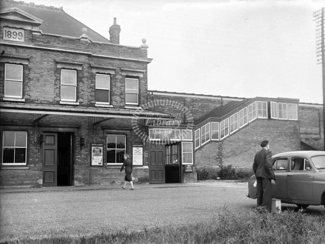 PHOTO BR BRITISH Railways Station Scene - PURLEY OAKS 2 £1.99 - PicClick UK
