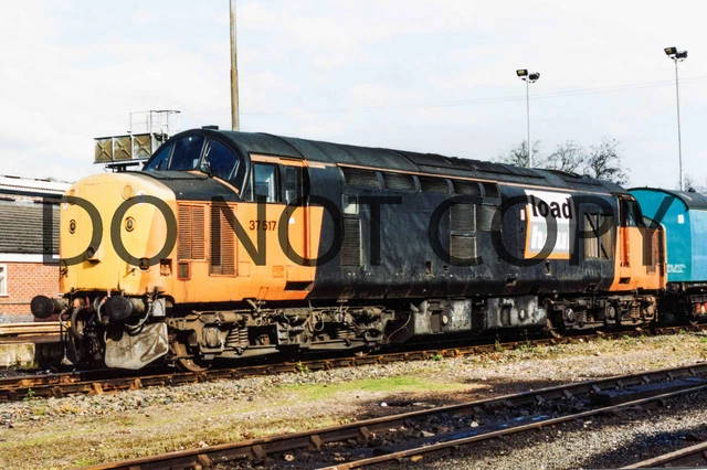 UK DIESEL TRAIN Railway Photograph Of Class 37 Loco 37517. Rm37-1453 £1 ...
