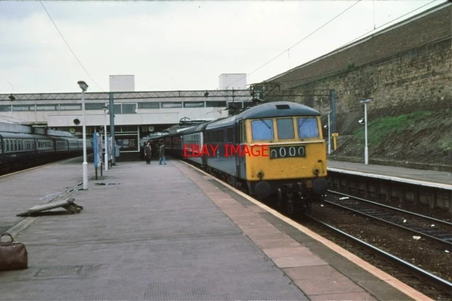 PHOTO UNIDENTIFIED Electric Loco At Coventry Railway Station 1979 £2.75 ...