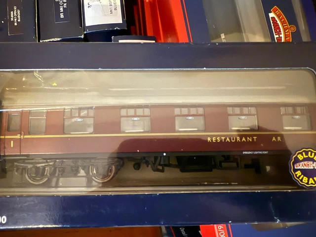 BACHMANN 39-251A BR Maroon Restaurant Coach NEW £45.00 - PicClick UK