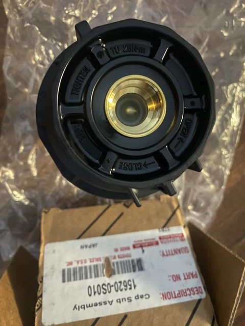 NEW GENUINE TOYOTA Oil Filter Housing Cap Holder 5.7L,4.7L,4.6L ENG ...
